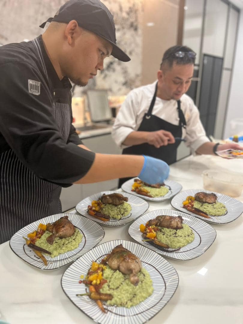 Experience Luxurious Dining at Home with a Private Chef Team